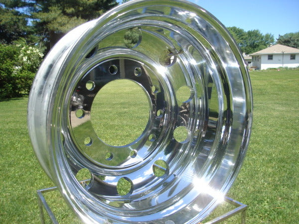 19.5x7.5 ALCOA / 773627 Medium Duty Hub Pilot Polished Truck Wheel - F ...